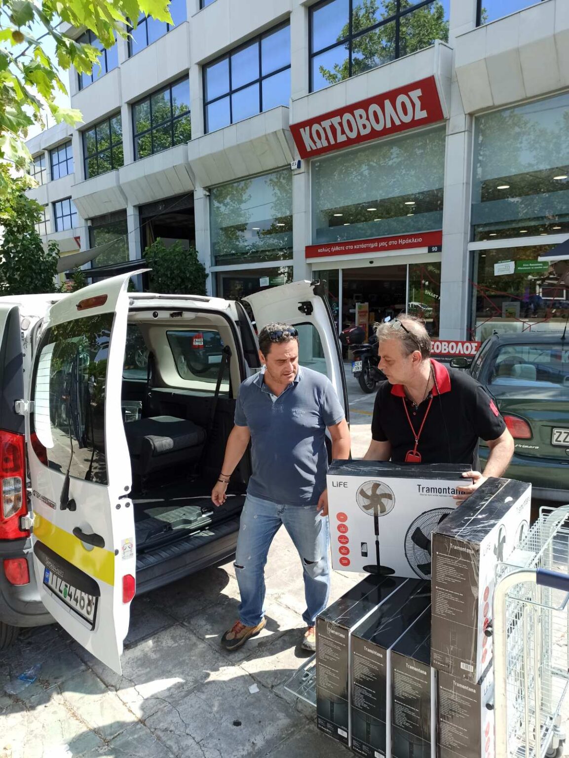 Δίπλα μας η εταιρία Κωτσόβολος με 18 ανεμιστήρες για το Πολυδύναμο ...